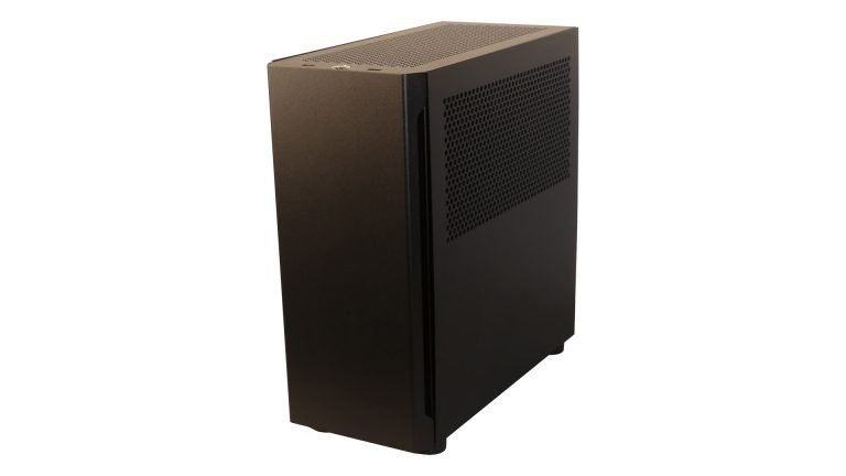 Immersive Hardware Solutions - RAVE Computer